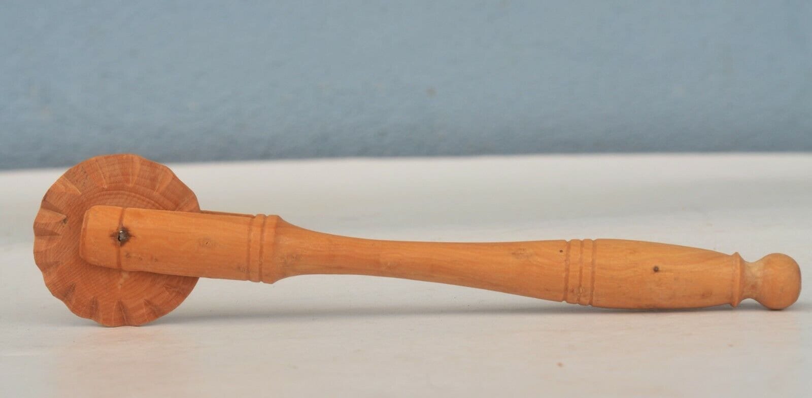 Antique French Wooden Pie Crimper Cutter Wheel Measures 16,5cm Long ...