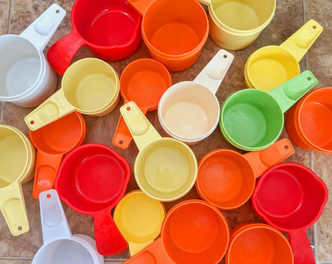 Vintage Tupperware Measuring Cups {plastic Tupper Ware Measuring Cup ...