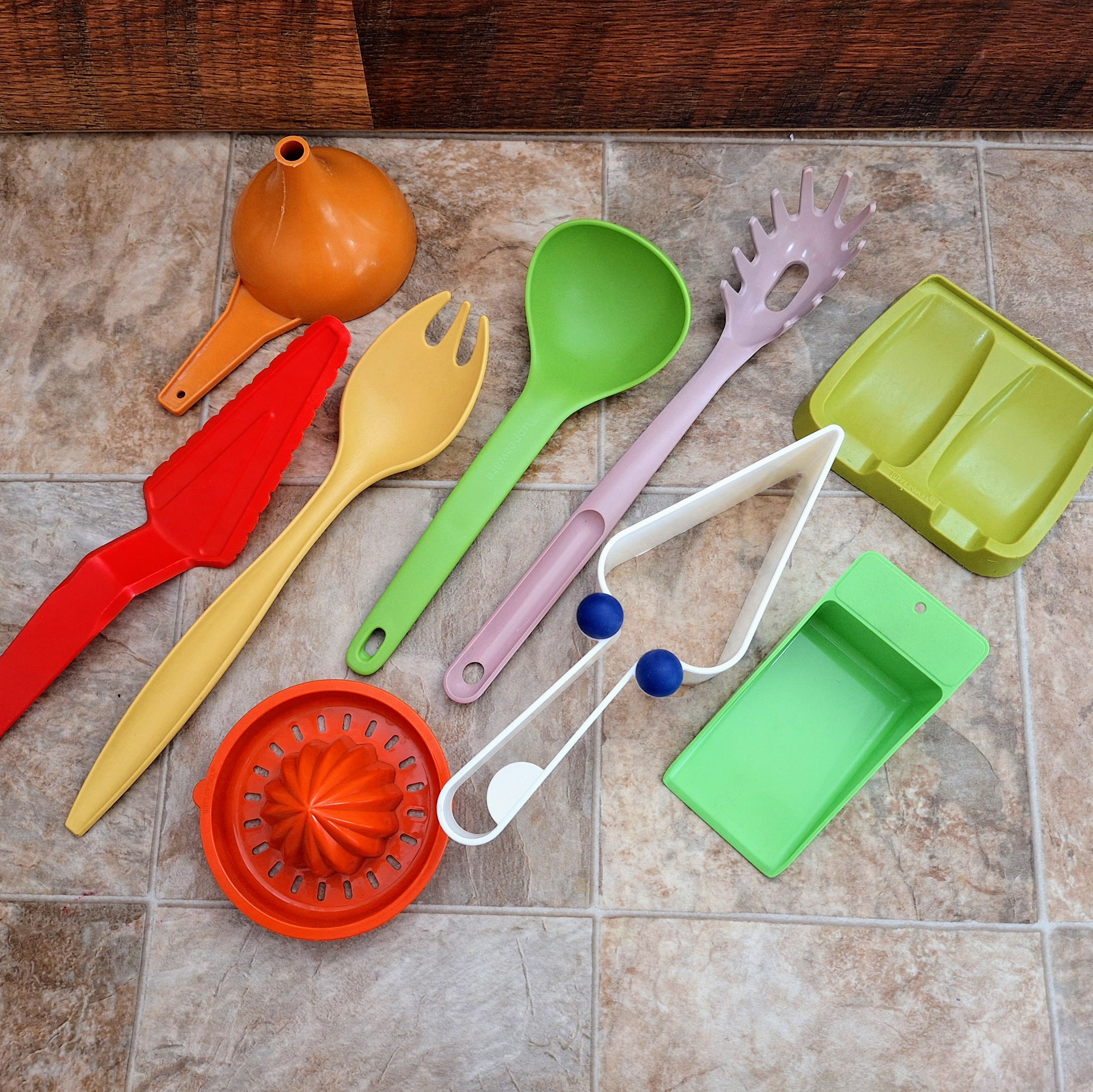 Choose Vintage Tupperware Kitchen Utensils and Gadgets Salad Servers ...