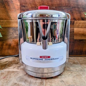 Vintage Acme Supreme Juicerator Model 6001 Household Whole Juice Extractor Machine