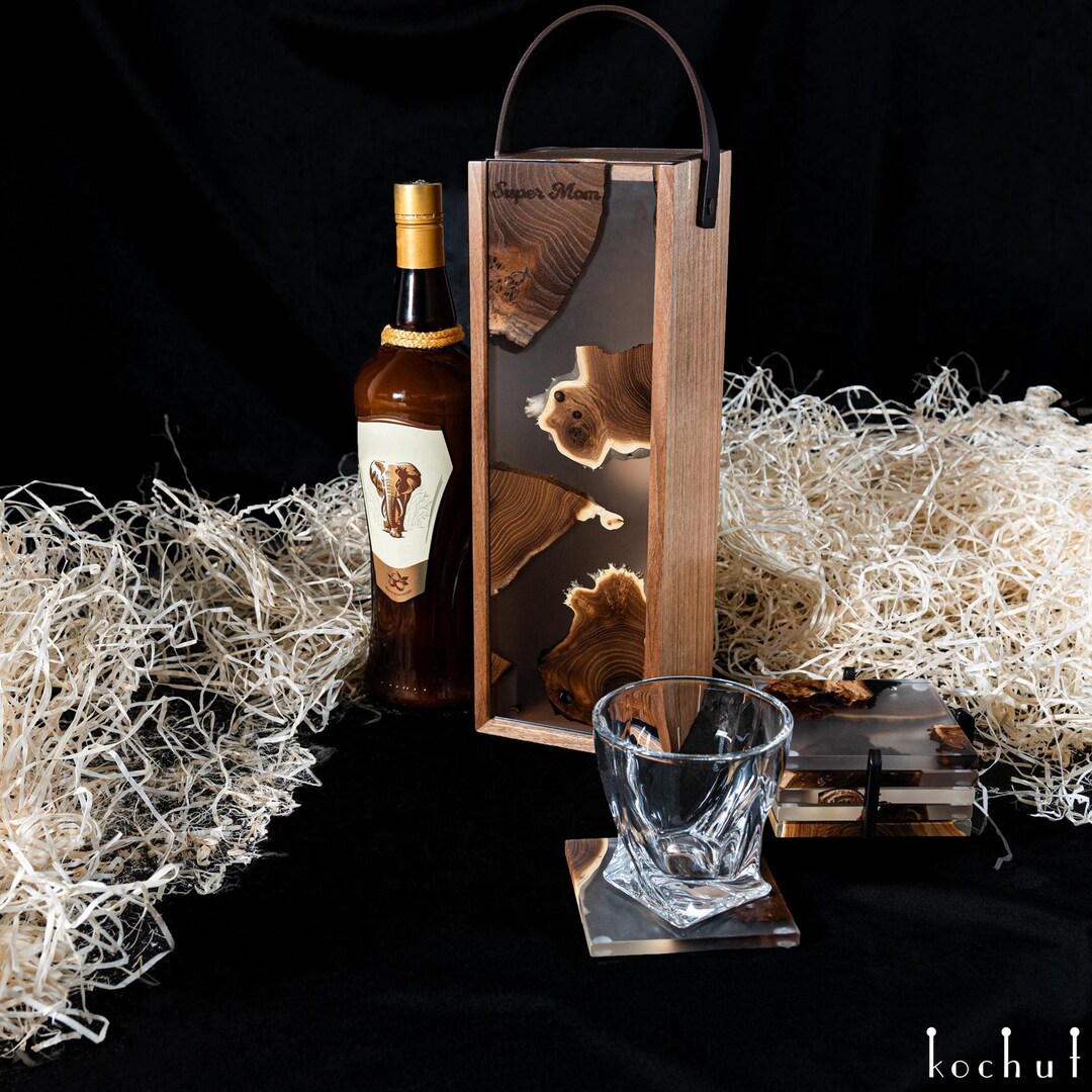 Luxury Engraved Whiskey Box, Clear Epoxy Wooden Box for Wine, Perfect ...