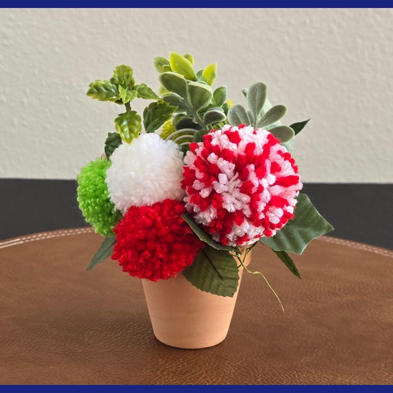 Grinch Flowers Bouquet - Etsy