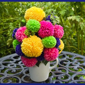 Summer Flower Arrangement | Handmade Pom-pom Flowers | Birthday Flower ...