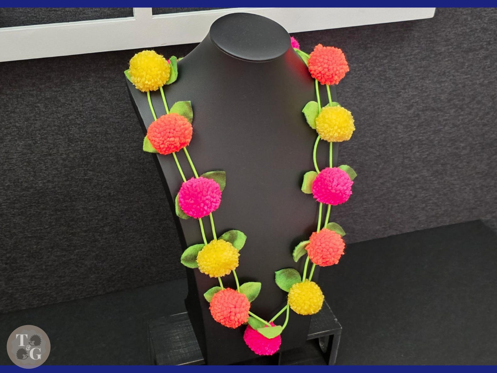 Hawaiian Luau Party Favor |pom Pom Flower Lei Necklace | Party Favor ...