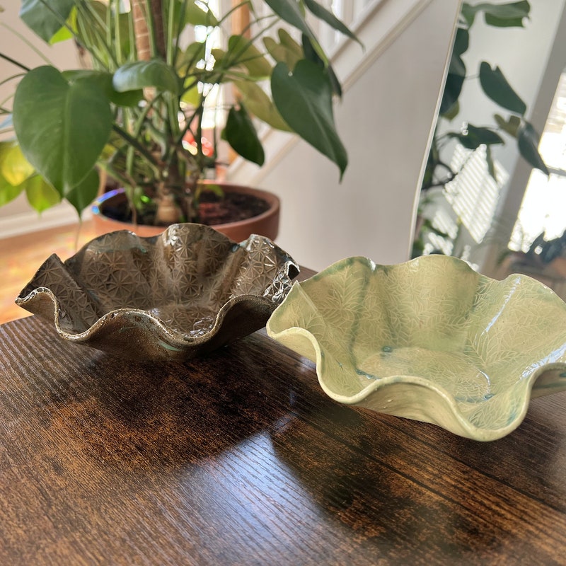 Pottery Shell Bowl - Etsy