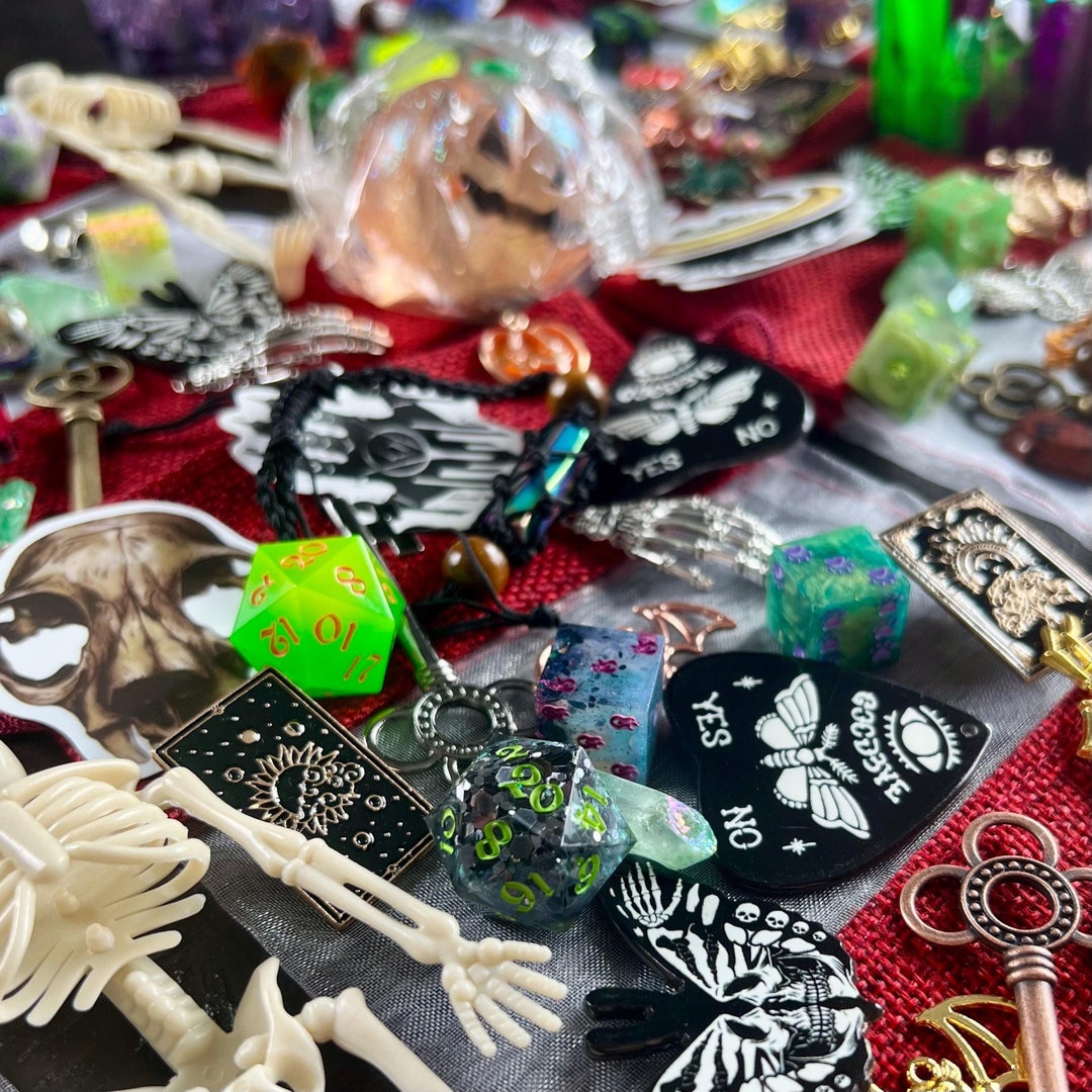 Mystery Scoop Coven's Cauldron Theme Swagbag Handmade Sharp Edge Dice ...