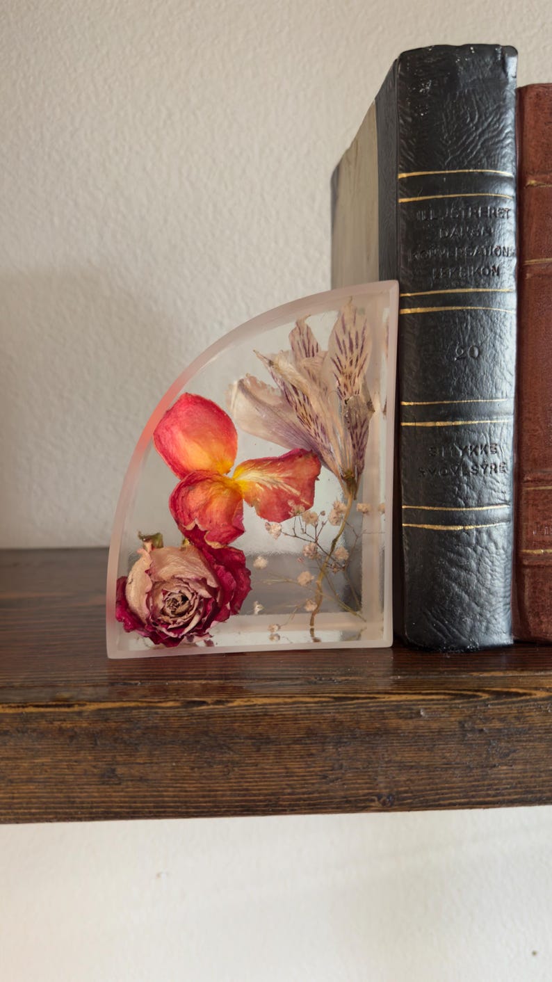 Wedding Bouquet Resin Bookends | Dried Flower Preservation | Custom ...