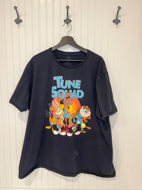 3xl Retro Looney Tunes Space Jam Tune Squad” Tee Shi Gem