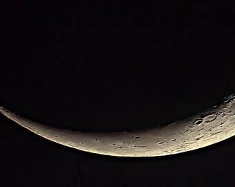 Crescent Moon - High Resolution Astrophoto of Moon - Etsy