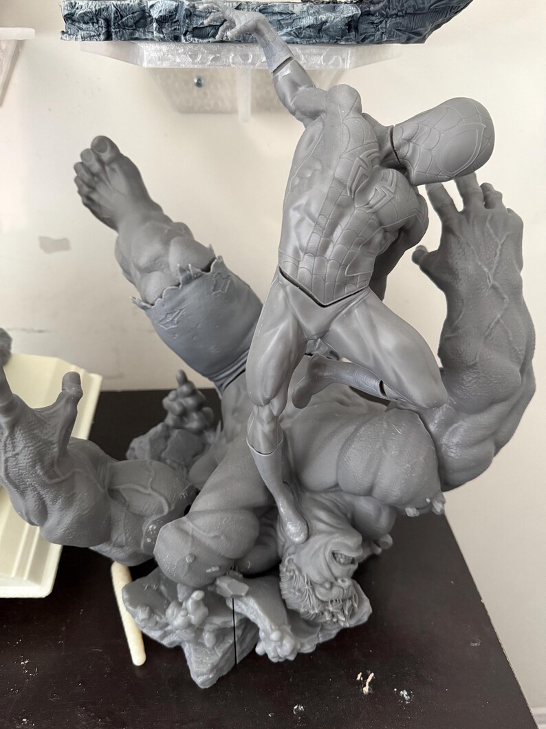 Spider-man Vs. Hulk by ZEZ Studios | 3D Printed Unpainted Resin Kit ...