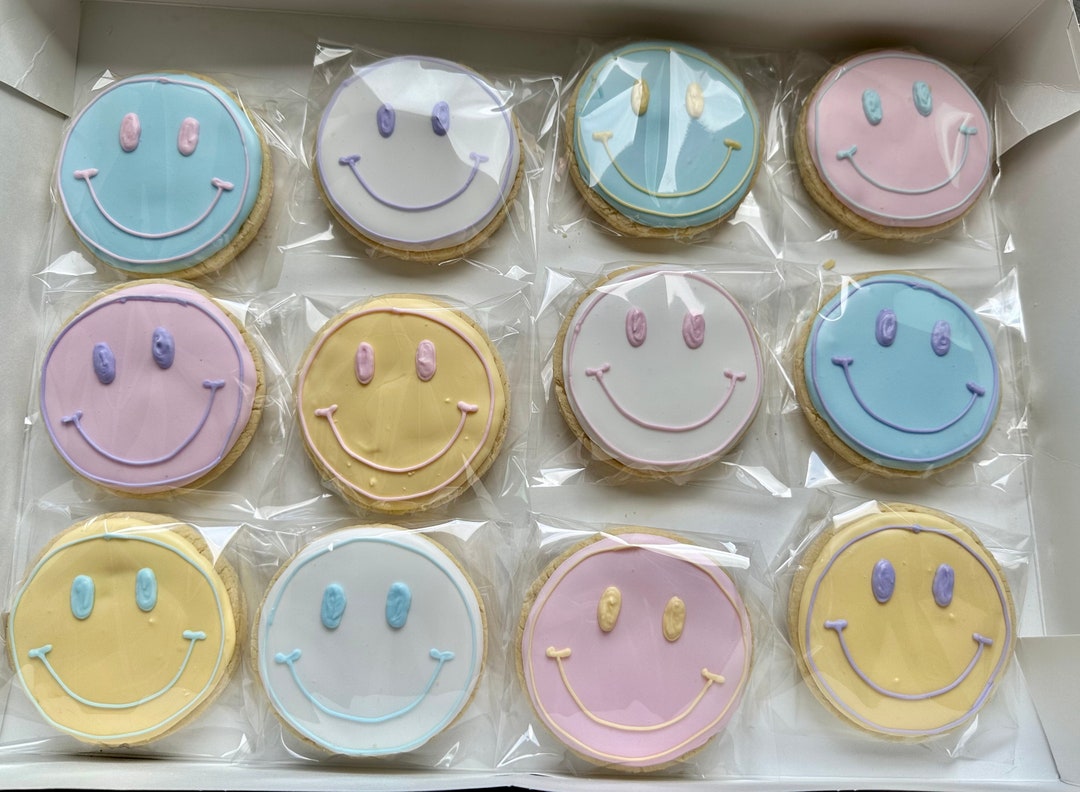 Classic Smiley Face Cookies, Smiley Cookies, Birthday Cookies, Party ...
