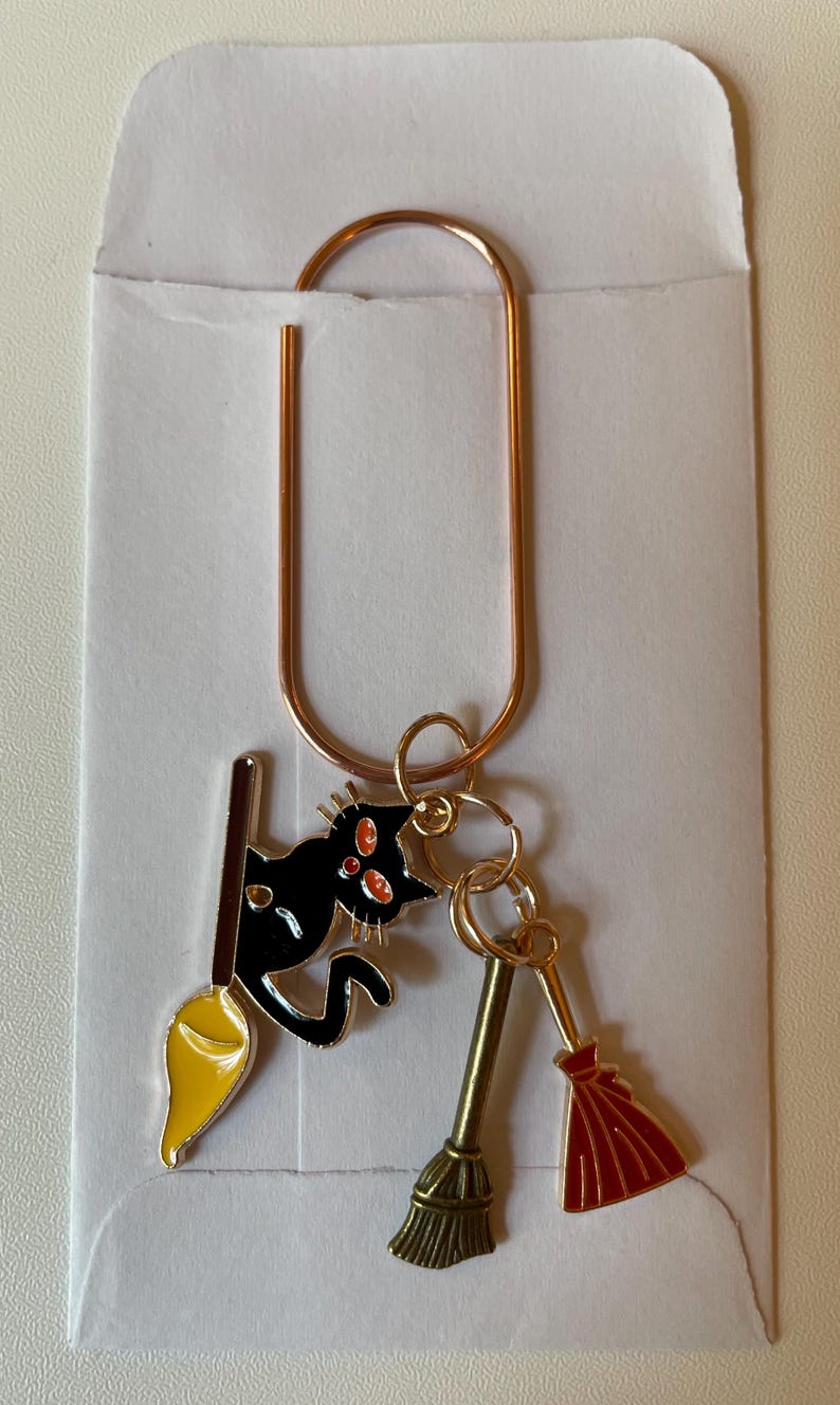 Halloween Altered Paper Clip Charms: Junk Journal Embellishments ...