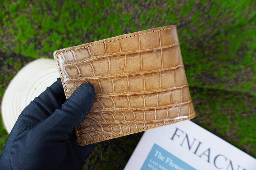 Light Brown Genuine Alligator Leather Skin Men's Bifold Wallet ...