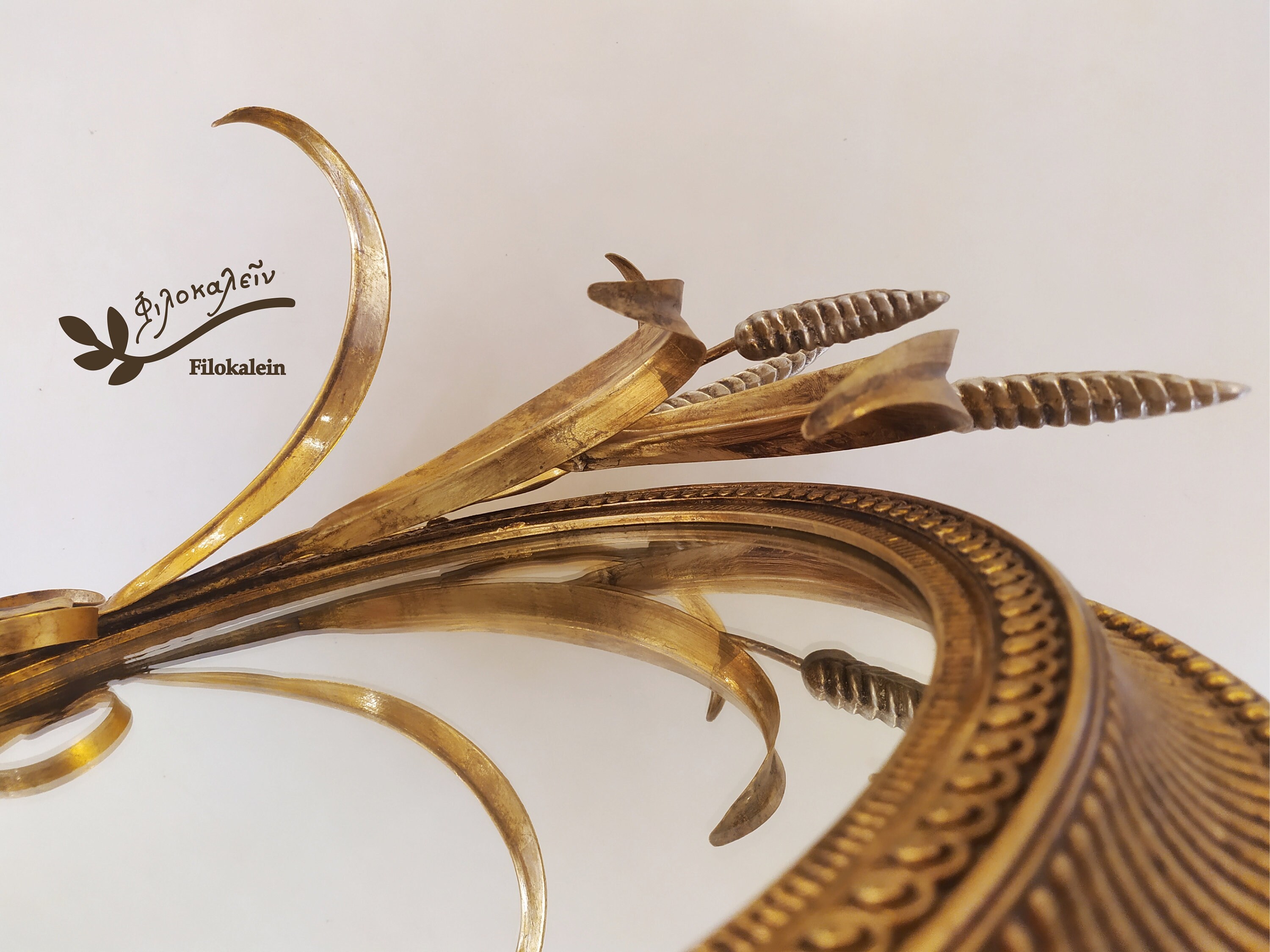 Gold Metal Wall Mirror With 3D Corn Leaves, Art Deco Shiny Gold Round ...