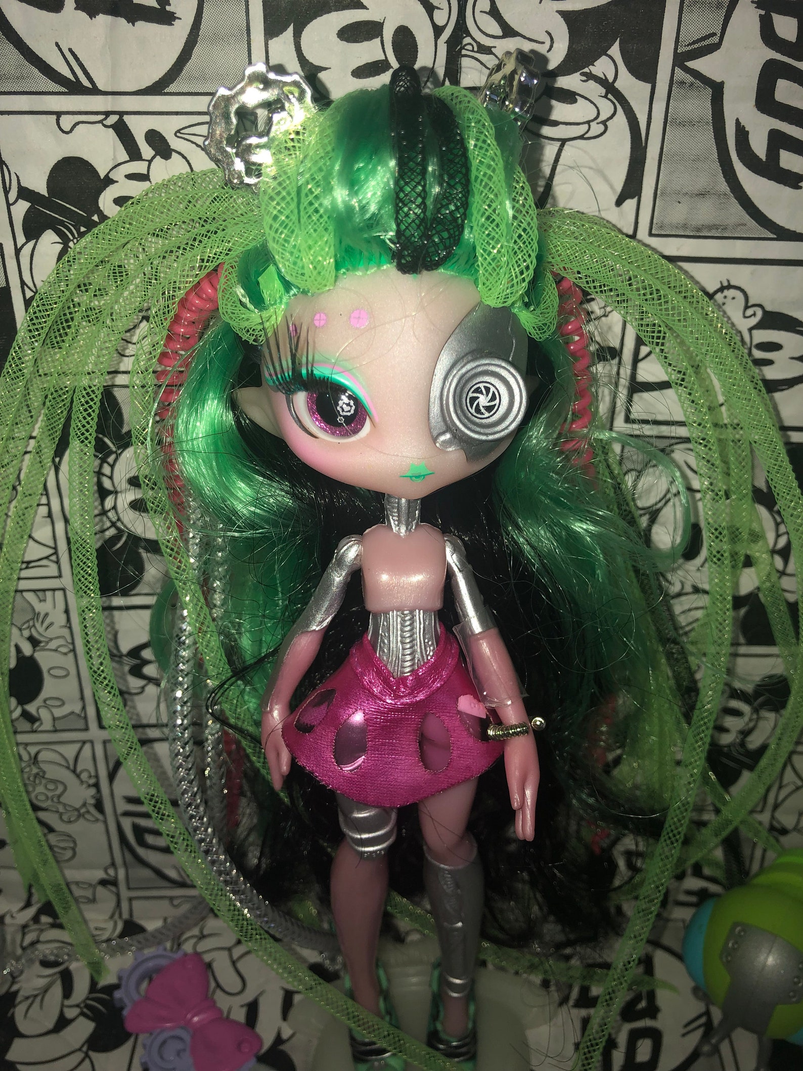 Novi Star Roe Botik Fashion Doll MGA Green - Etsy