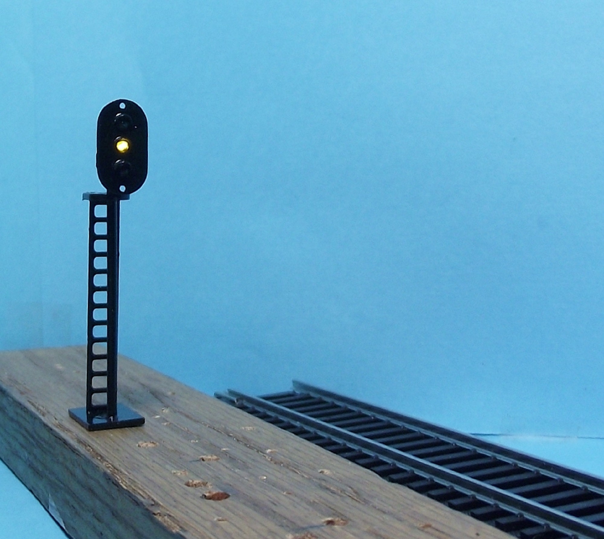 HO Scale Railroad Block Signals Manual Operating 3 Color Block Signals ...