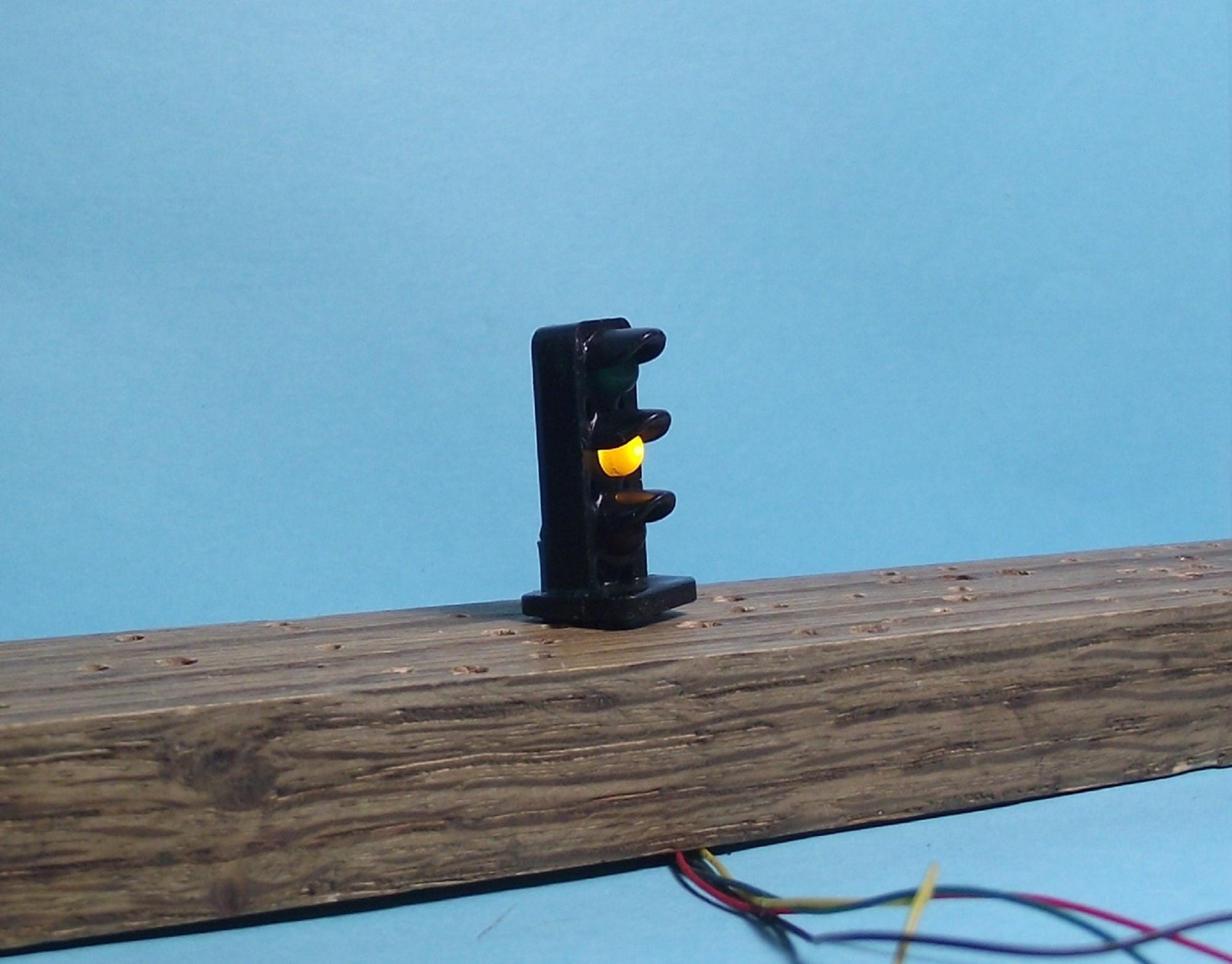 O Gauge Manual Operating Railroad Dwarf Signals 3 Aspect Dwarf Signals ...
