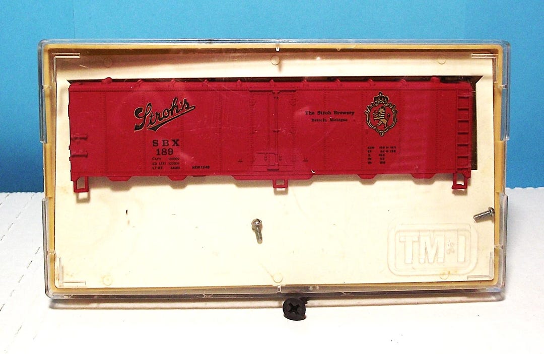 HO Gauge Train-miniature Kit 40' Steel Refrigerator Car Stroh's ...