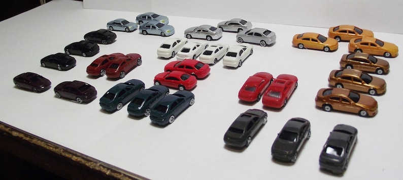 N Scale Plastic Model Cars in Several Colors and Styles-32 Cars per ...