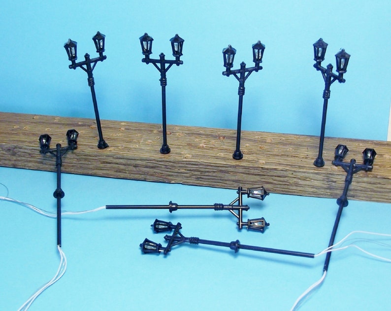 New HO Scale LED 2 Lamp Cast Iron Looking Lights. Set Includes 8 Lights ...