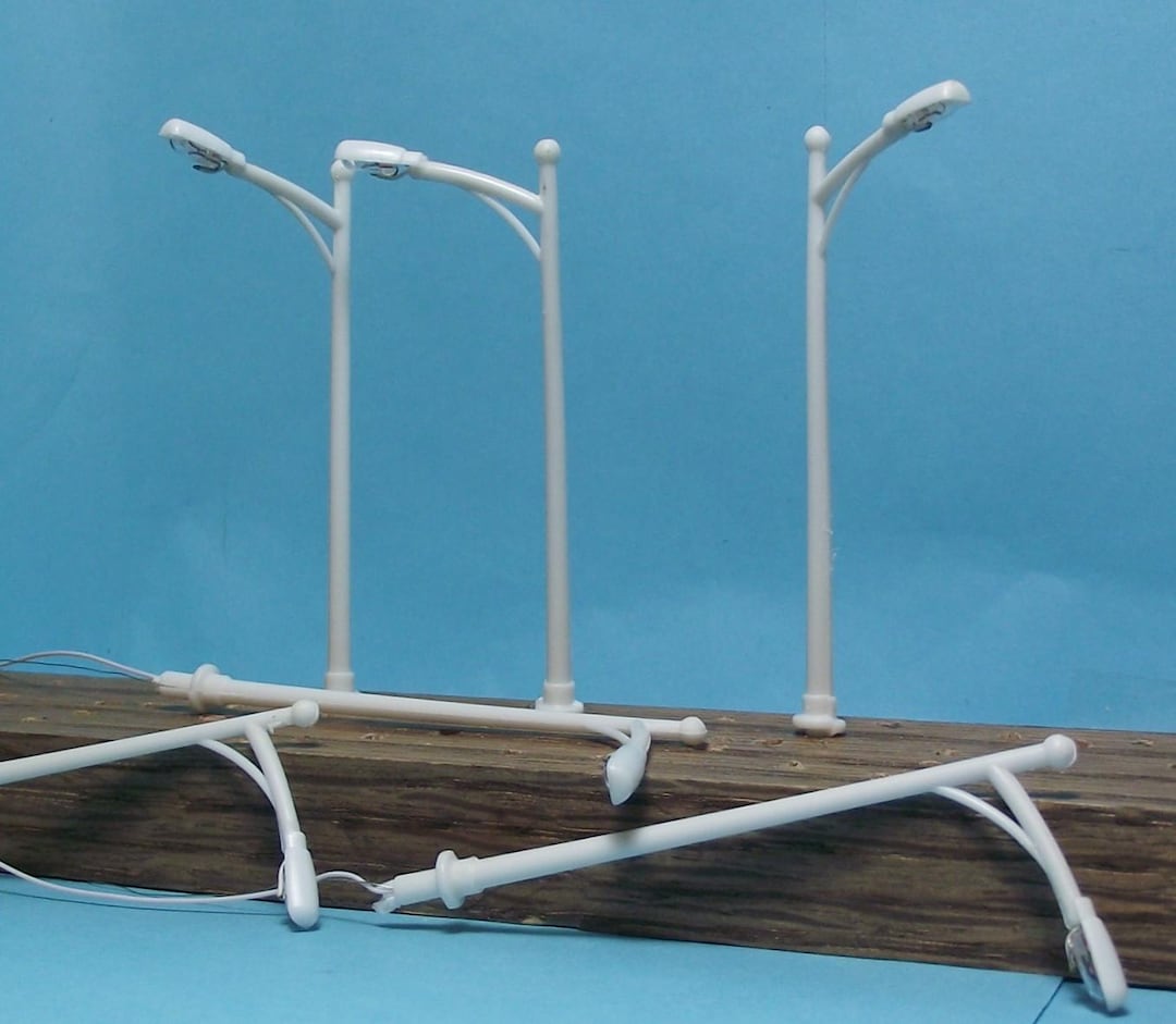N Scale LED Street Lights: 16V Model Railroad Lighting (10 Pack) - Etsy