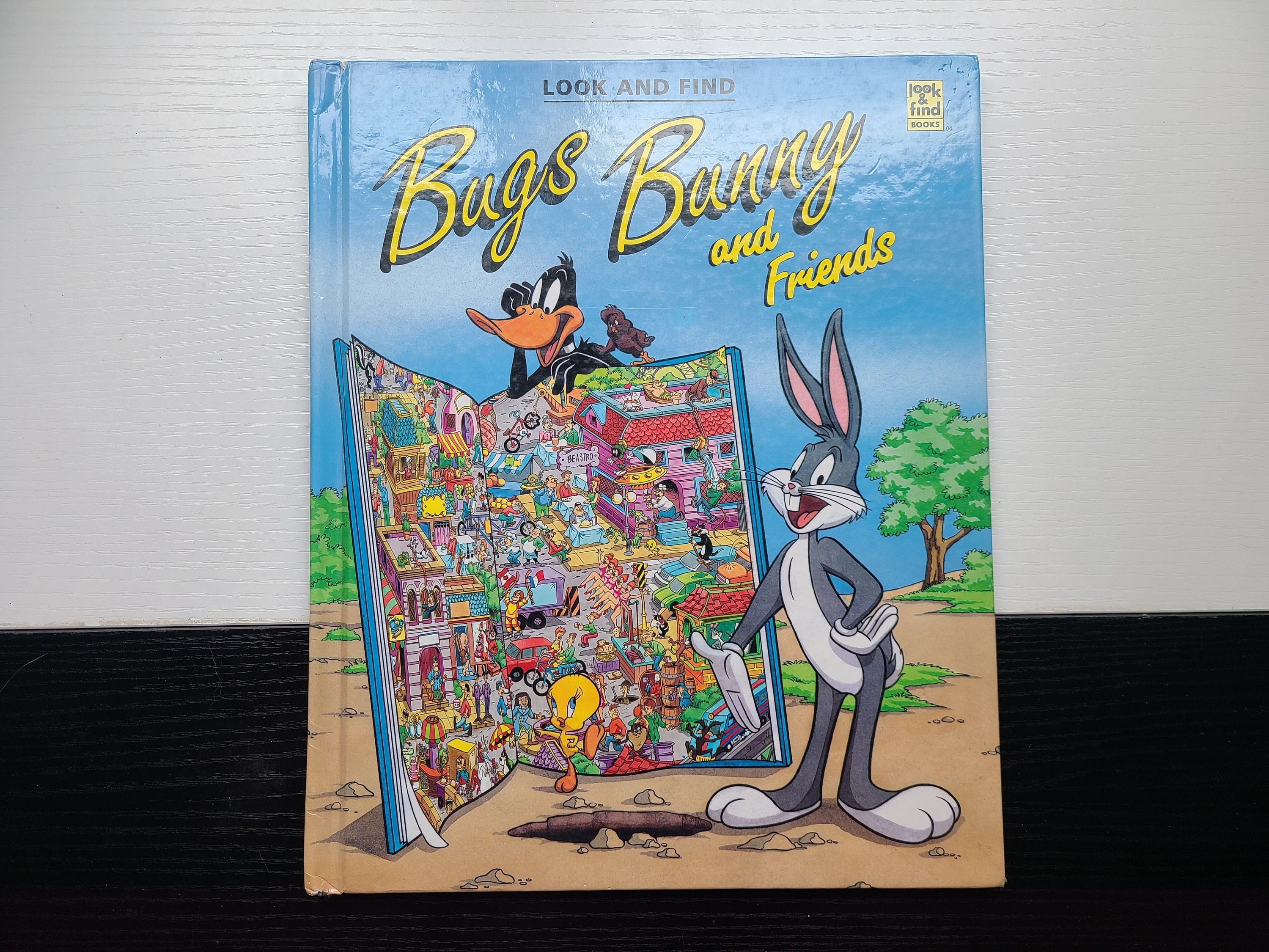1994 Bugs Bunny and Friends Look and Find Book - Etsy