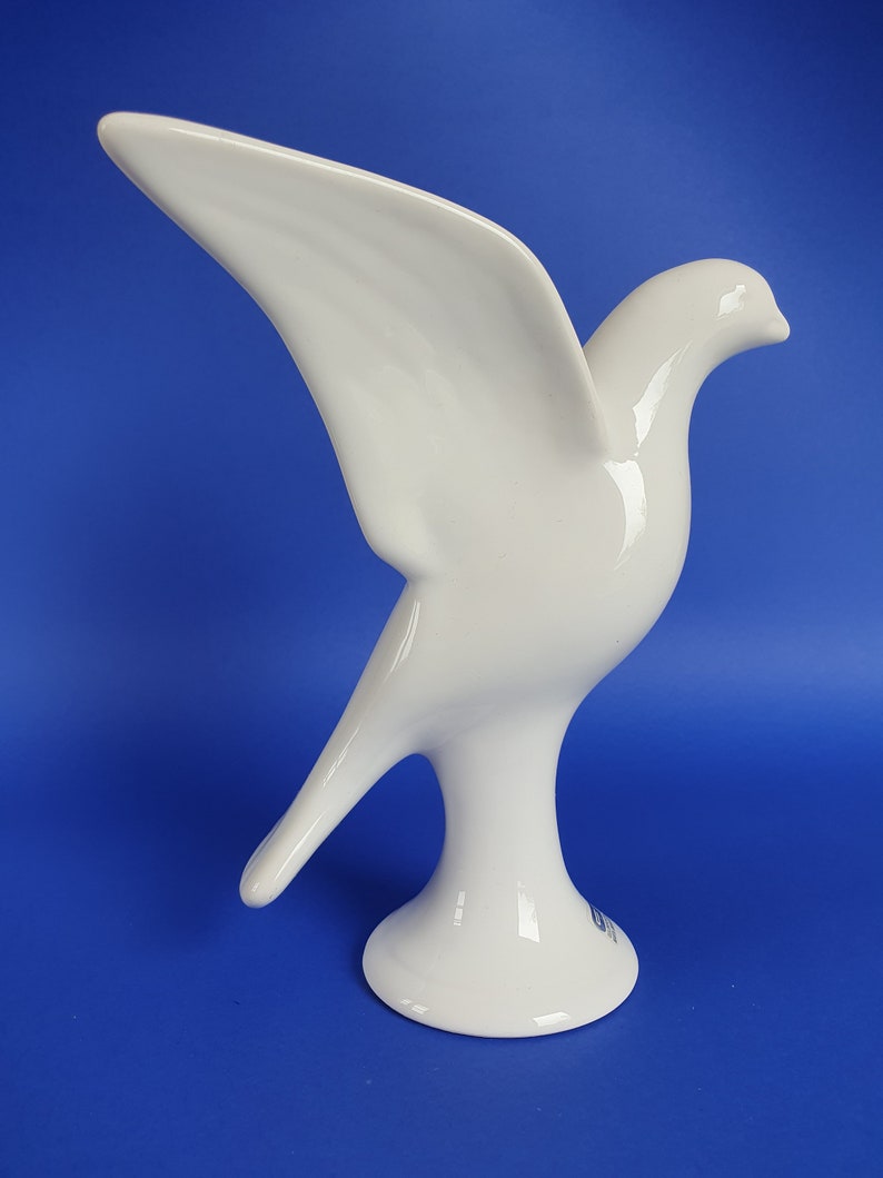 Guldkroken Hjo White Bird Statue Design by Märta Grunditz - Etsy