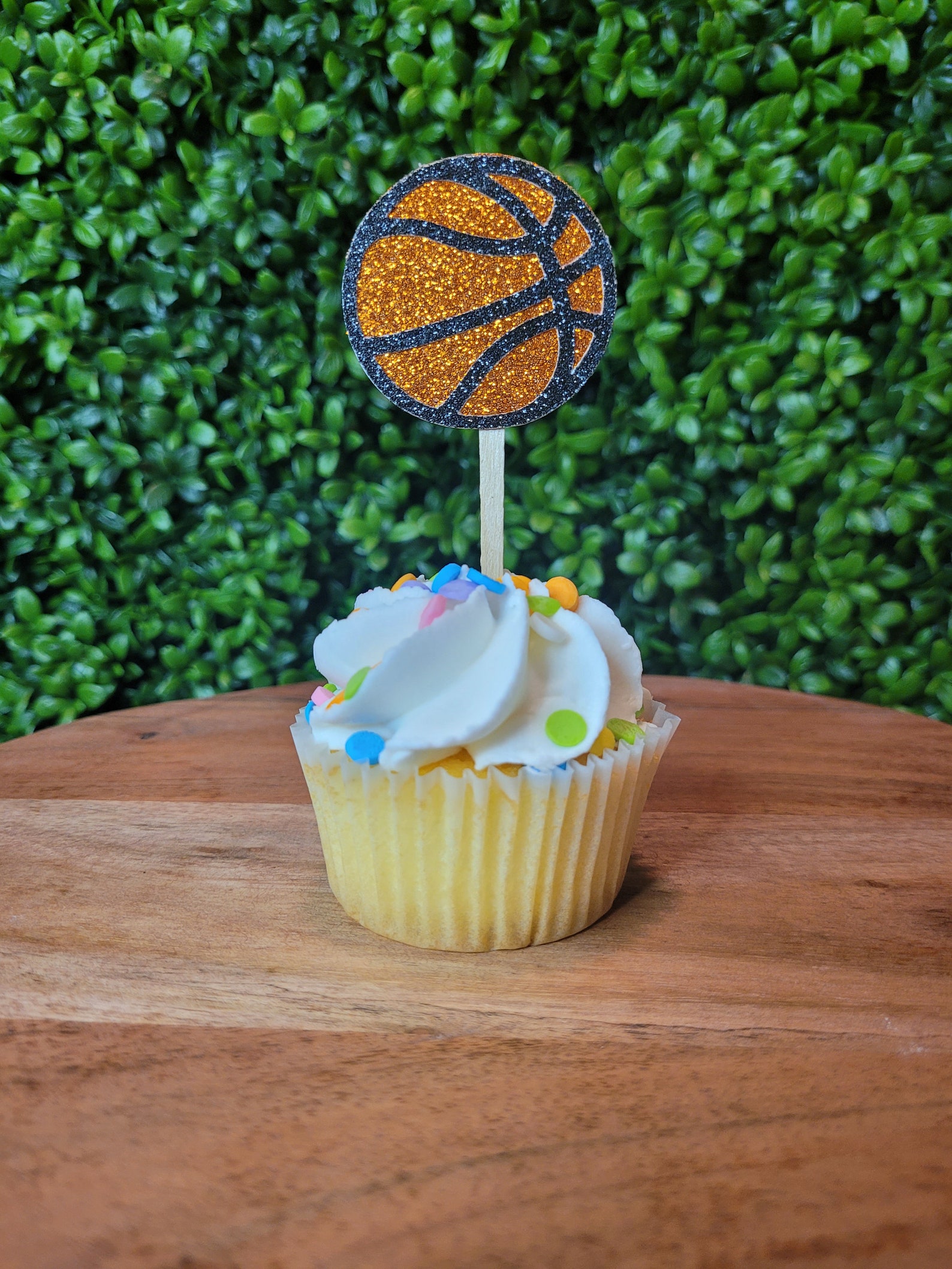 BASKETBALL CUPCAKE Toppers 6PC Set Basketball Lovers March Madness ...