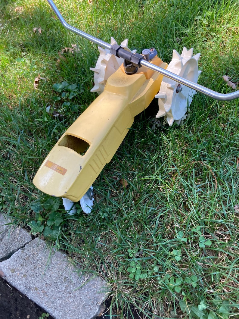 Vintage Nelson Cast Iron Yard Tractor Water Sprinkler (yellow) - Etsy