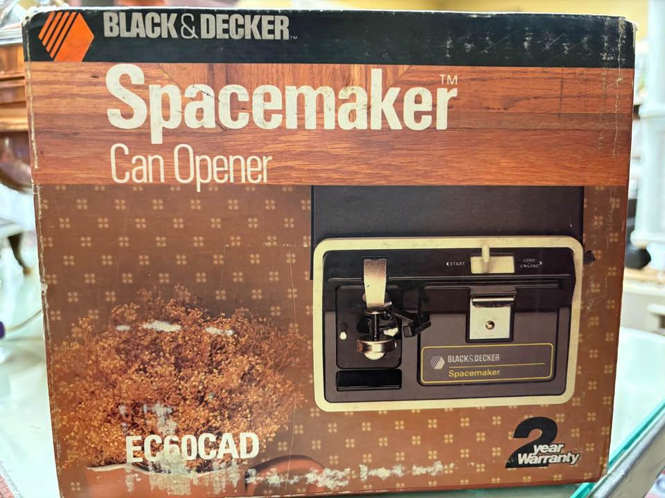 Black & Decker Spacemaker Can Opener EC60CAD VTG New Old Stock factory ...