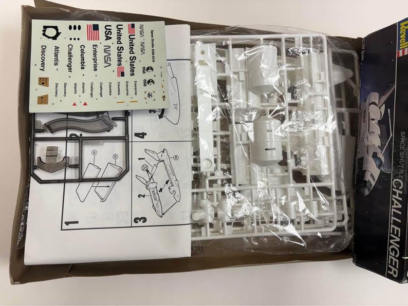 1982 Revell Space Shuttle Challenger Model Kit W/ Autographed ...