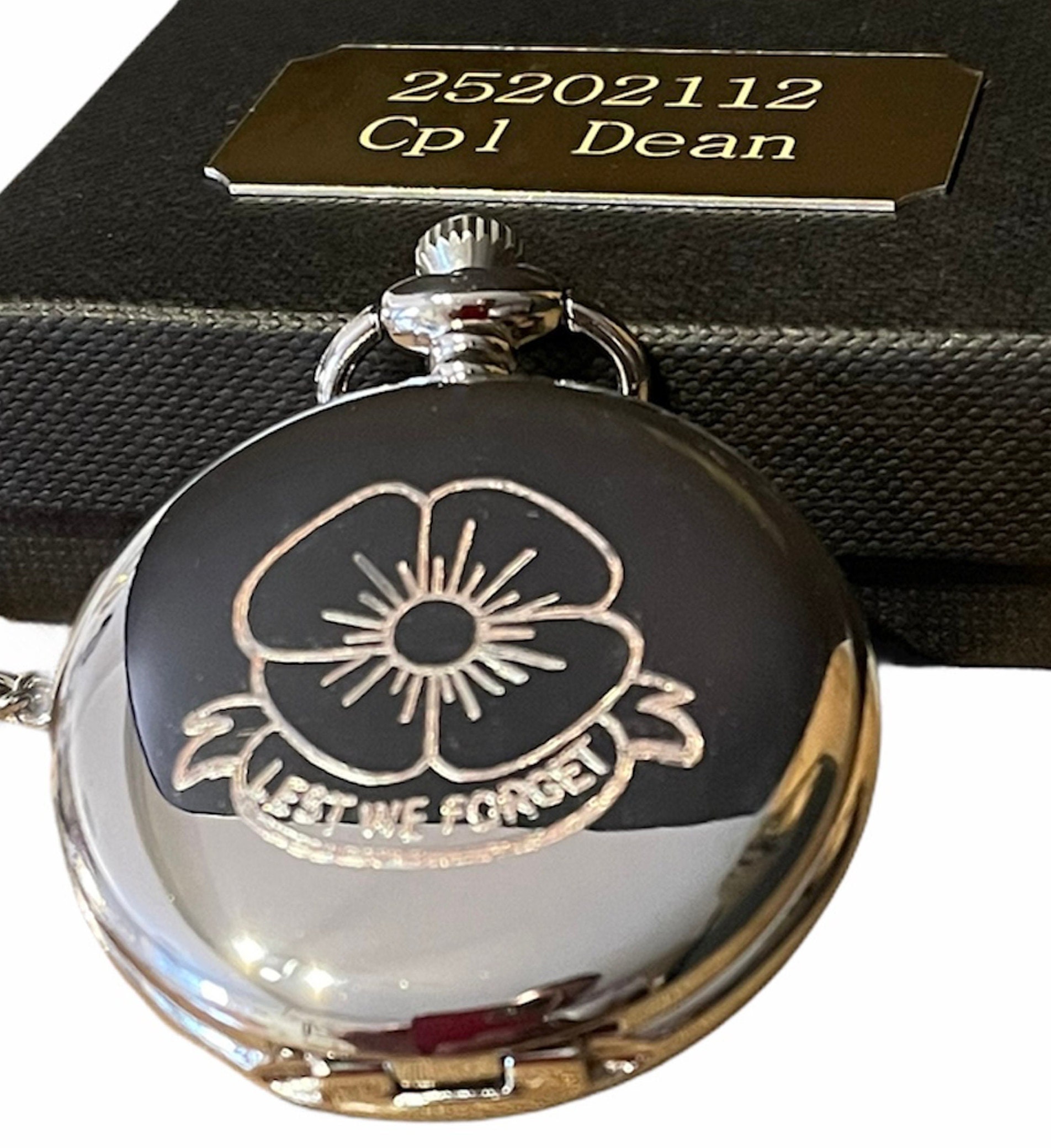 Engraved Poppy Pocket Watch: Lest We Forget, Silver Finish, Albert ...