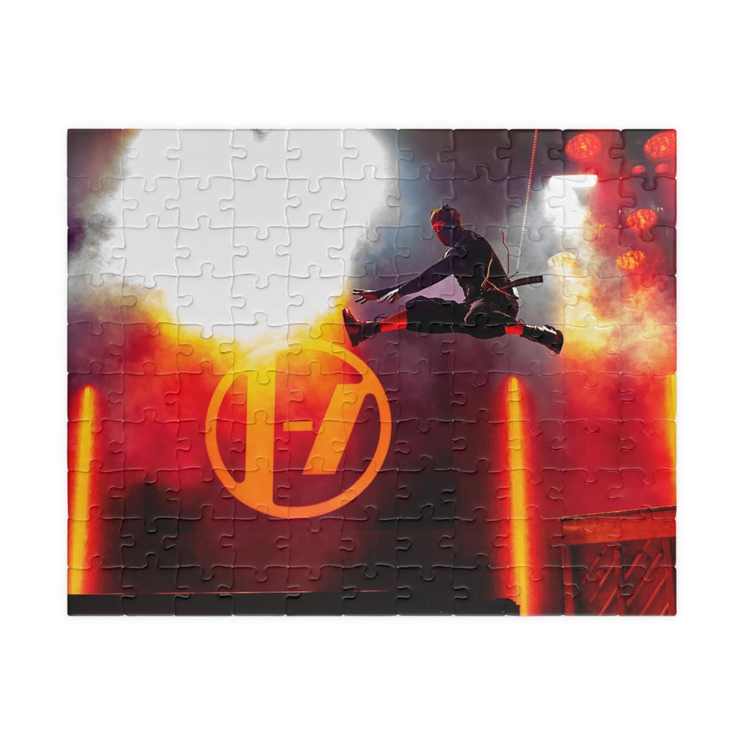 TWENTY ØNE PILØTS Jump Shot Puzzle | Clancy Tour Live Photo | 110-1014 ...