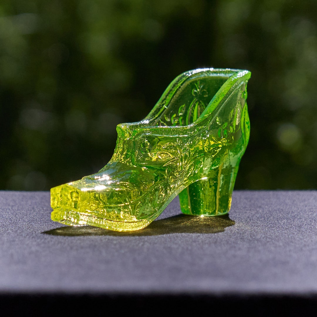 Mosser Vaseline Glass Slipper, High Heeled Shoe, Vintage Yellow Uranium ...