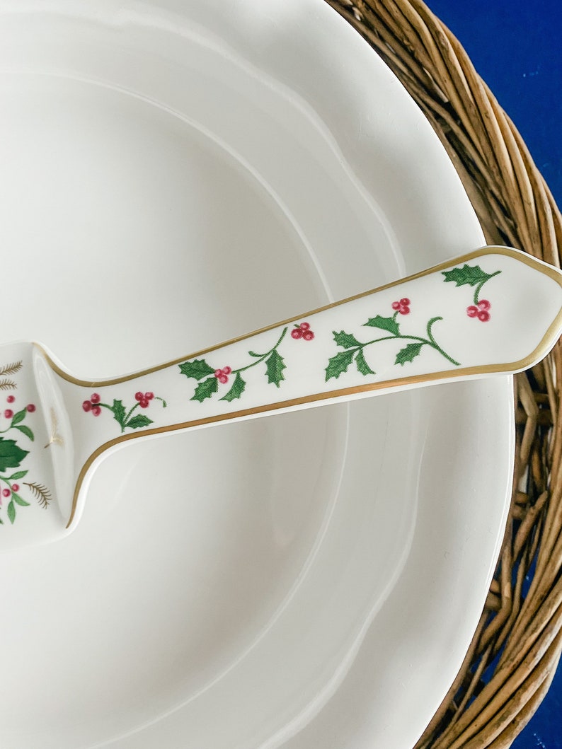 Mikasa Petite Bone China Holiday Delight Pie and Cake Server, Christmas ...
