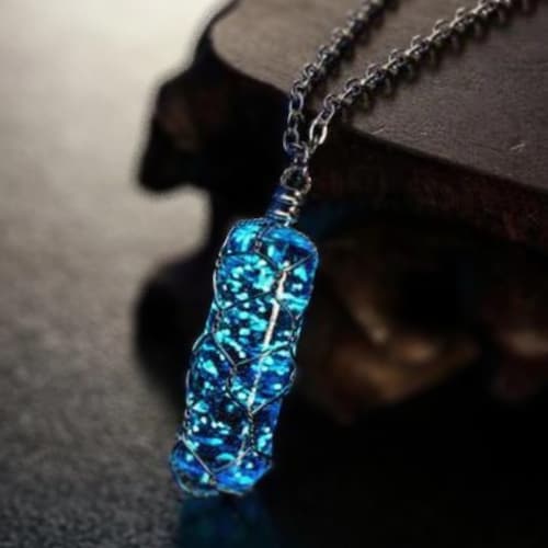 Glowing Necklace Glow in the Dark Necklace Glowing Crystal - Etsy