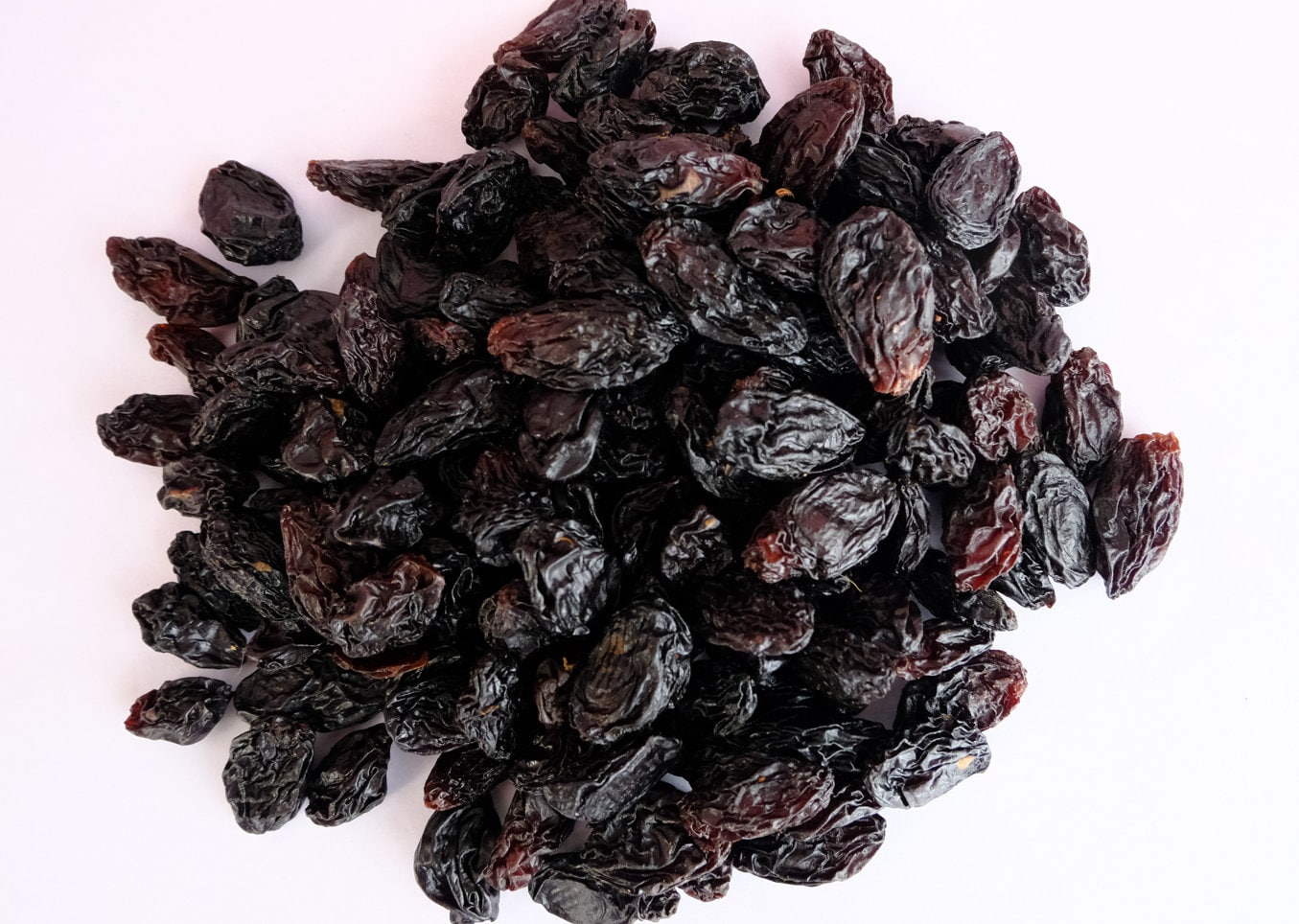 Organic Black Raisins, Black Seed Bearing Raisins, Turkish Black ...