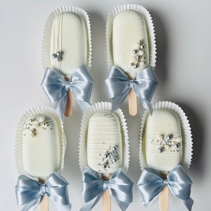 White Silver Cake Pops Cakesicles Babyshower Birthday Events First Baby ...
