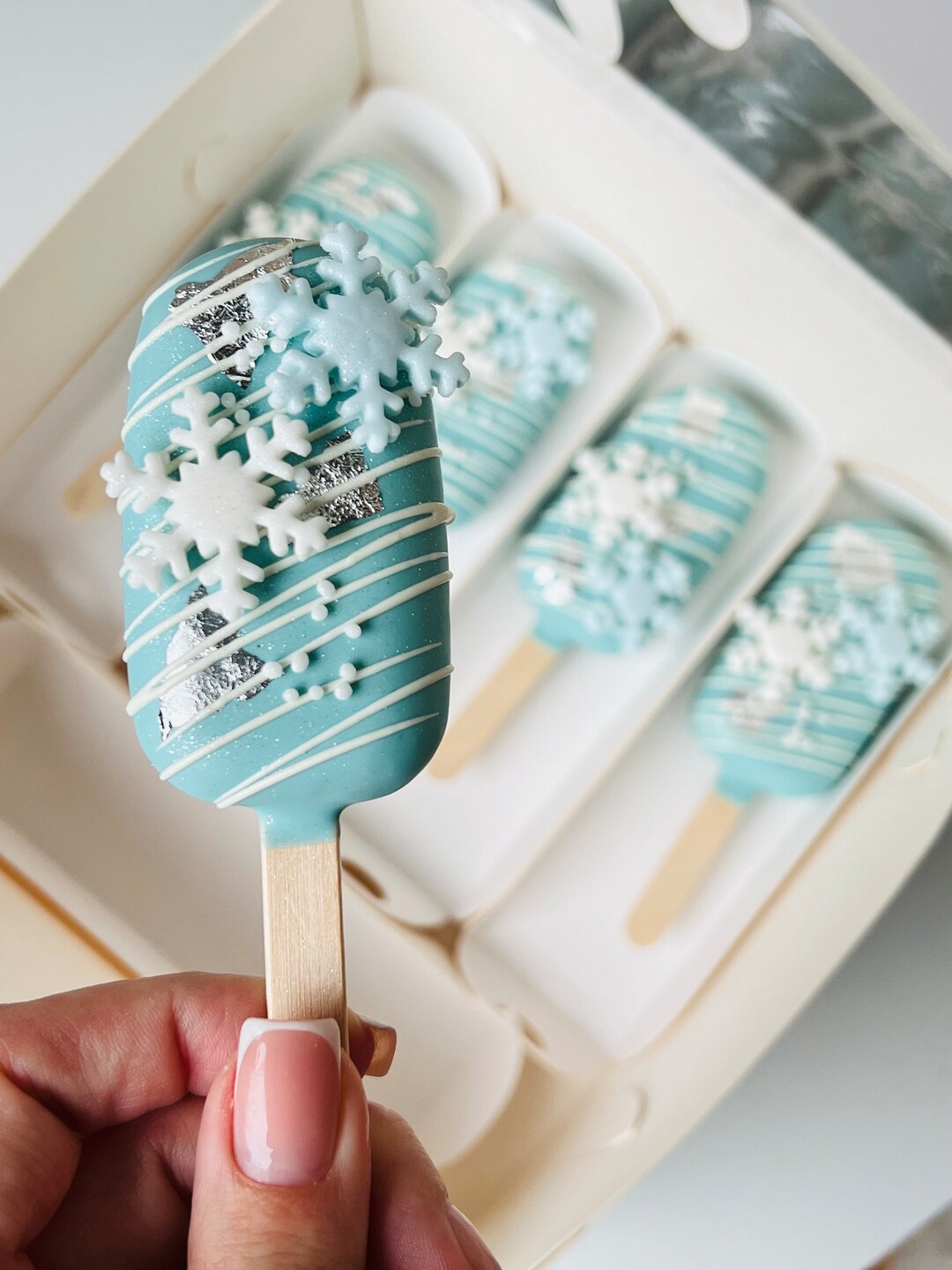 Snowflake Frozen Cake Pops Cakesicles Babyshower Birthday Events First ...