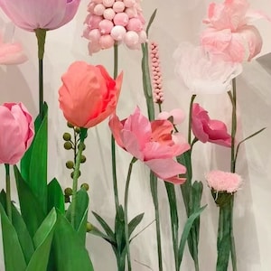 Giant Freestanding Flowers in Paper, Silk, and EVA for Window Displays ...