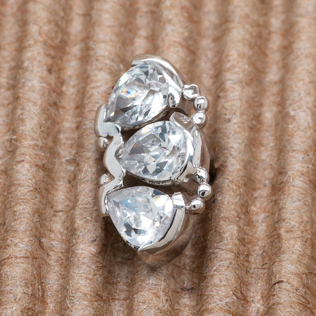 Tawapa Threadless: passion Pin in Gold With Gemstones - Etsy