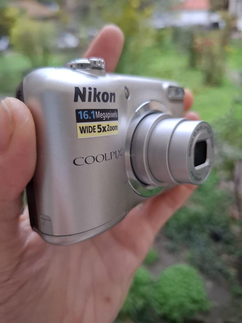 Nikon Coolpix A10, Compact Digital Camera, 16MP, 5x Optical Zoom ...
