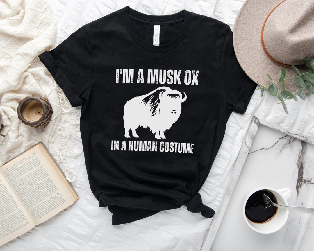 I'm A Musk Ox in A Human Costume Shirt, Muskox Shirt, Funny Halloween ...