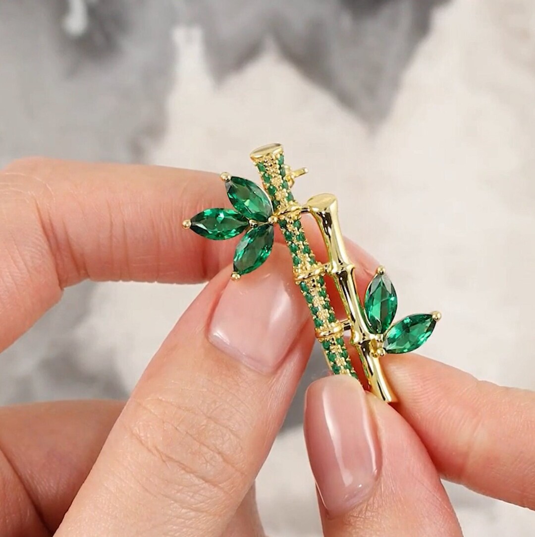 14k Gold Emerald Bamboo Brooch, Clothing Brooch Pin, Joint Bamboo ...