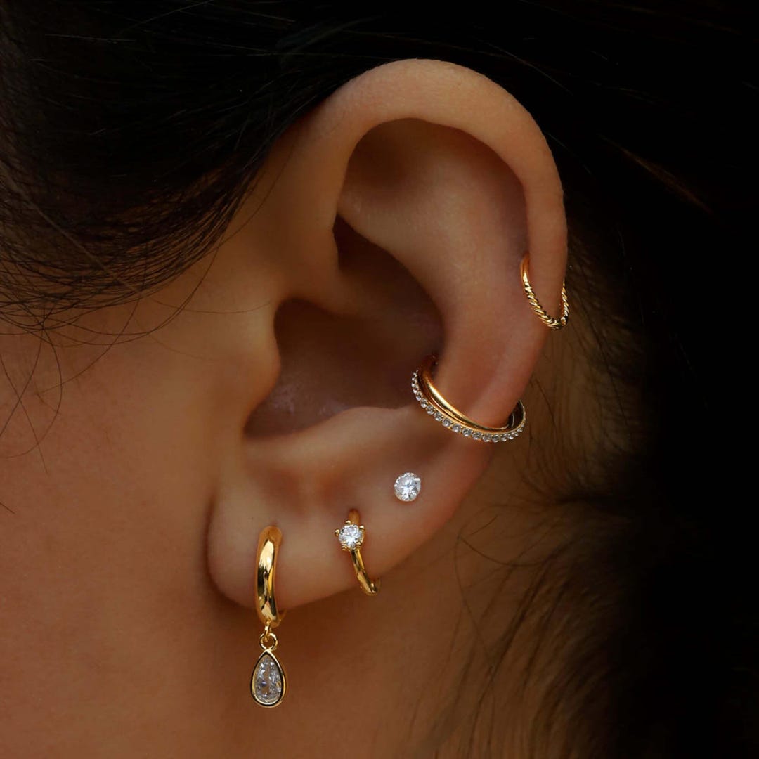 14K Gold Crossing Line Conch Ring ,double Conch Hinged Hoop, Infinity ...