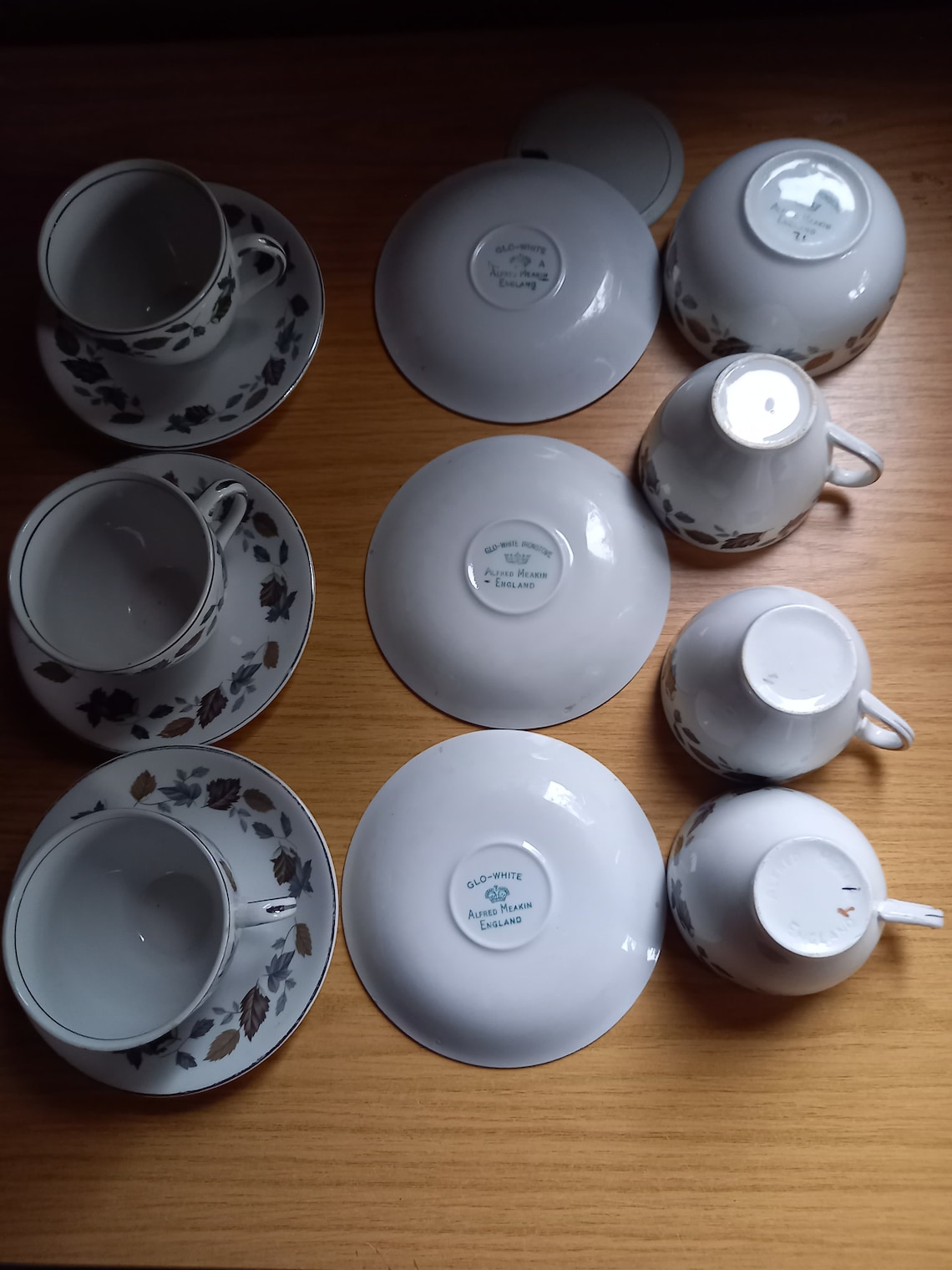 6 X Vintage Alfred Meakin Springwood Tea/ Coffee Cups & Saucers Sugar ...