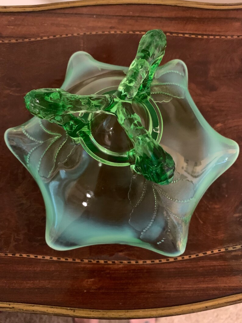 Early 1900's Dugan Winter Cabbage Design Opalescent Green 3 Footed Bowl ...