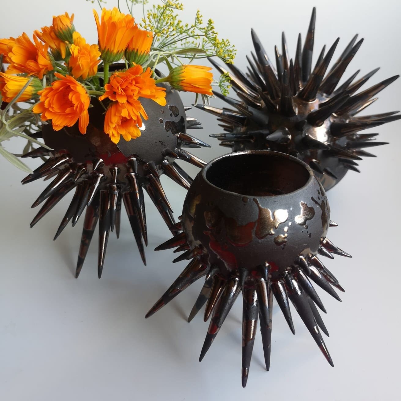 Black Ceramics Black Spiked Vase Bowl, Top Quality Decorative Conker ...