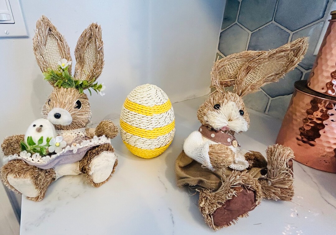 Duo of Straw Easter Bunnies With Egg! Absolutely Adorable - Etsy
