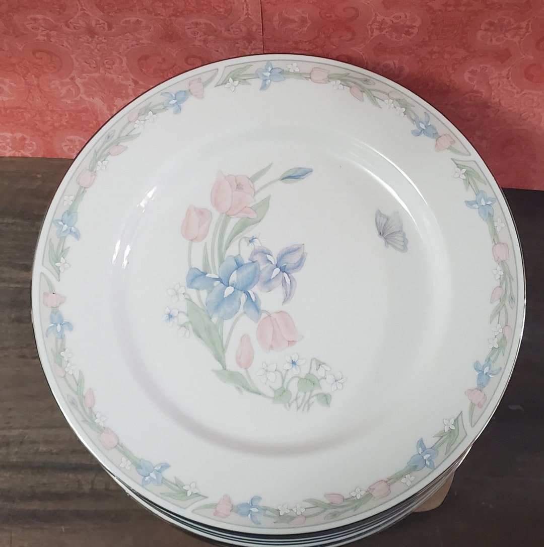 Illusions by EXCEL Center Stage Set of 8 Dinner Plates Floral - Etsy
